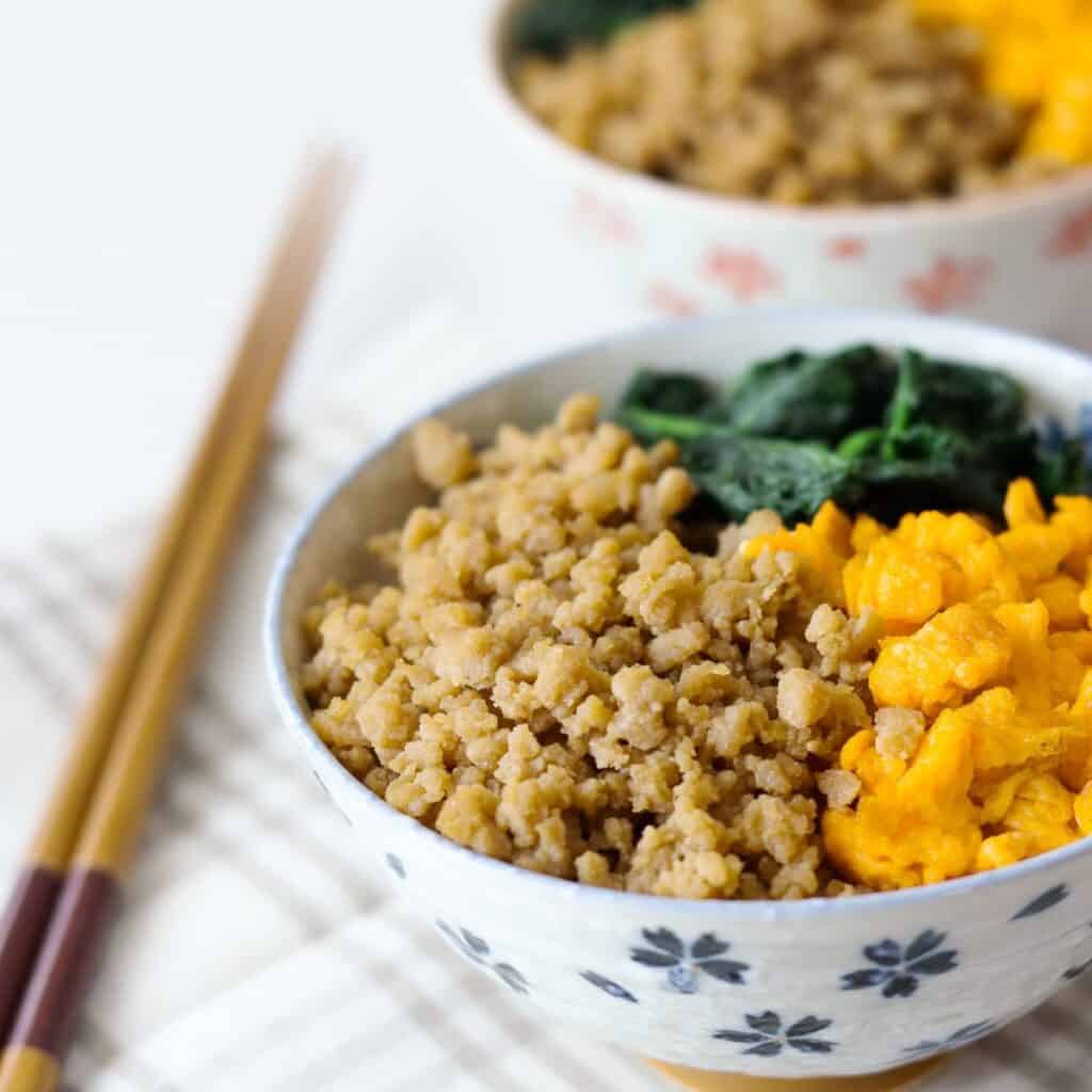 Soboro Don (Ground Chicken Bowl) - Umami Pot