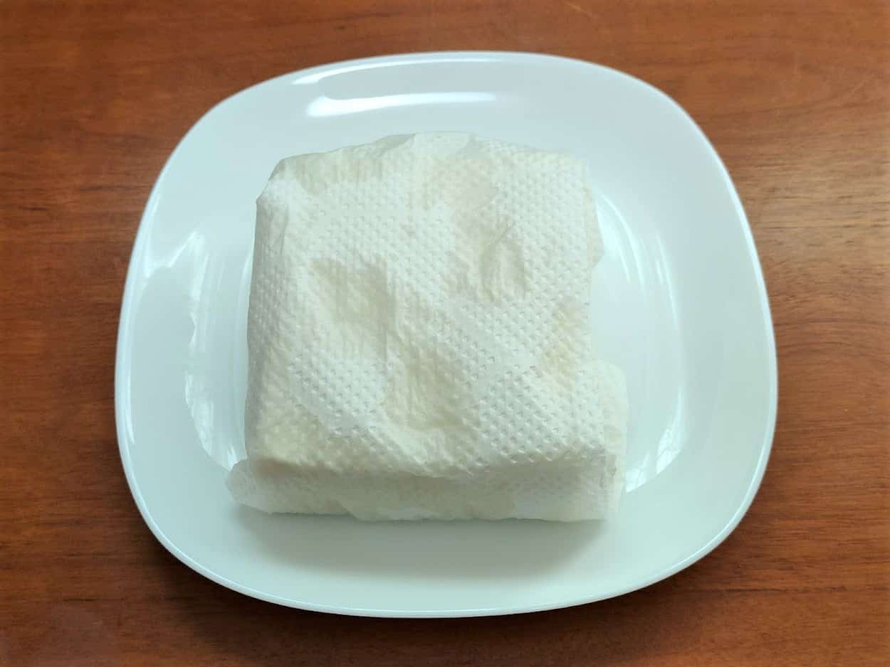 Niku Dofu (Simmered Beef and Tofu) - Umami Pot