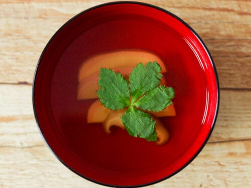 Sumashijiru (Traditional Japanese Clear Soup) - Umami Pot