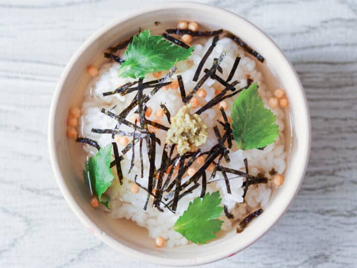 Dashi Chazuke (Dashi Broth over Rice) - Umami Pot