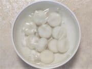 Zunda Mochi (Rice Cakes with Sweet Edamame Paste) - Umami Pot