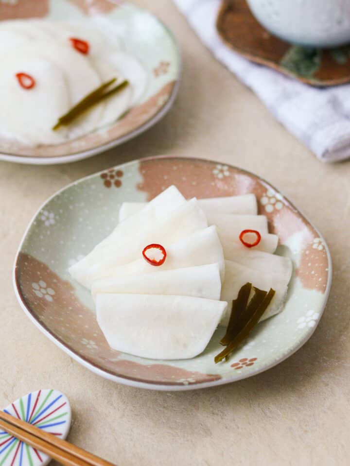 Senmaizuke (Japanese Pickled Turnips) - Umami Pot