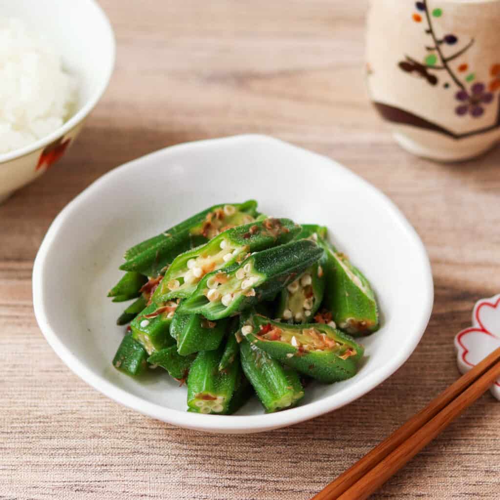 Okra Okaka-ae (Tossed with Bonito Flakes and Soy Sauce) - Umami Pot
