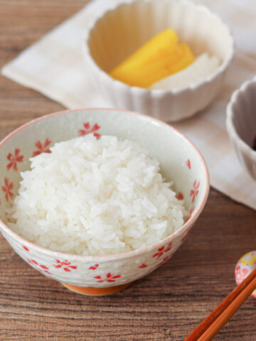 How to Cook Perfect Japanese Rice on the Stove - Umami Pot