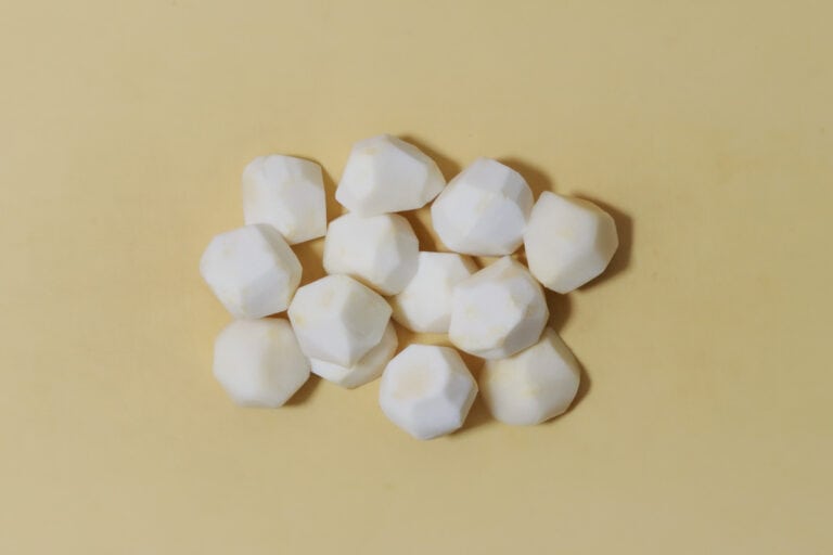 Satoimo no Nikorogashi (Simmered Taro) - Umami Pot