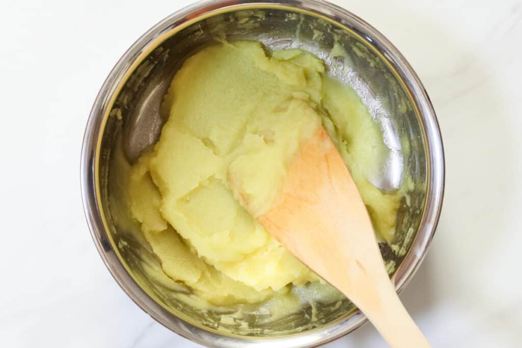 Kuri Kinton (Pureed Sweet Potatoes with Candied Chestnuts) - Umami Pot