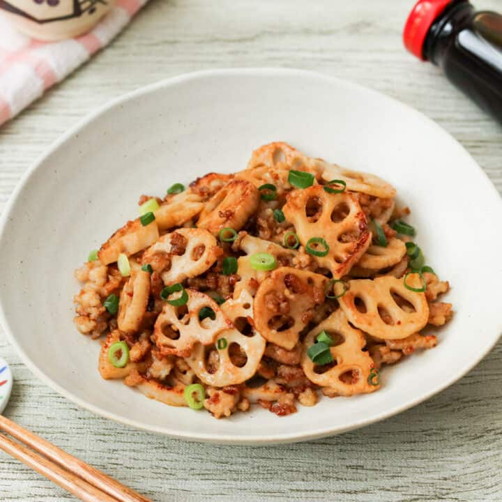 Stir-Fried Lotus Root and Ground Meat with Oyster Sauce - Umami Pot