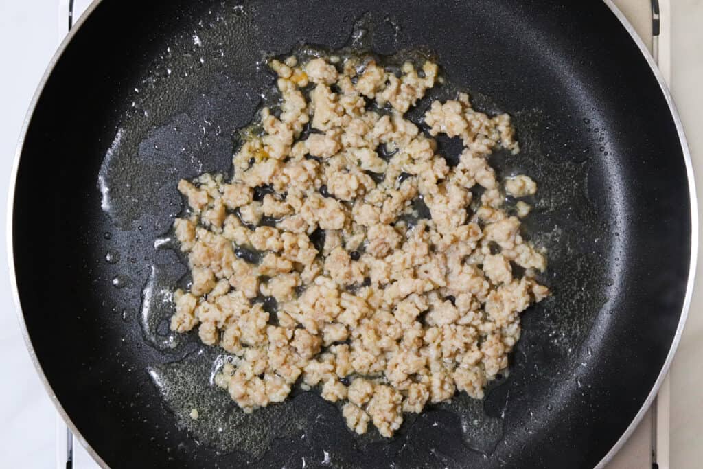 Stir-Fried Lotus Root and Ground Meat with Oyster Sauce - Umami Pot