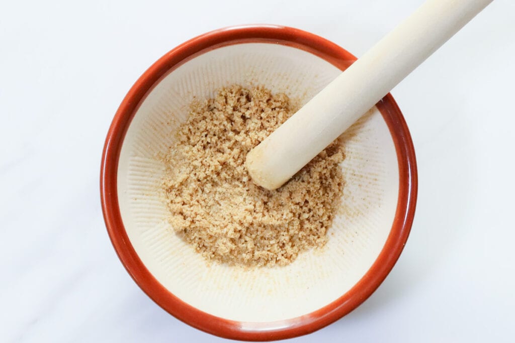 Goma Dressing (Creamy Japanese Sesame Salad Dressing) - Umami Pot