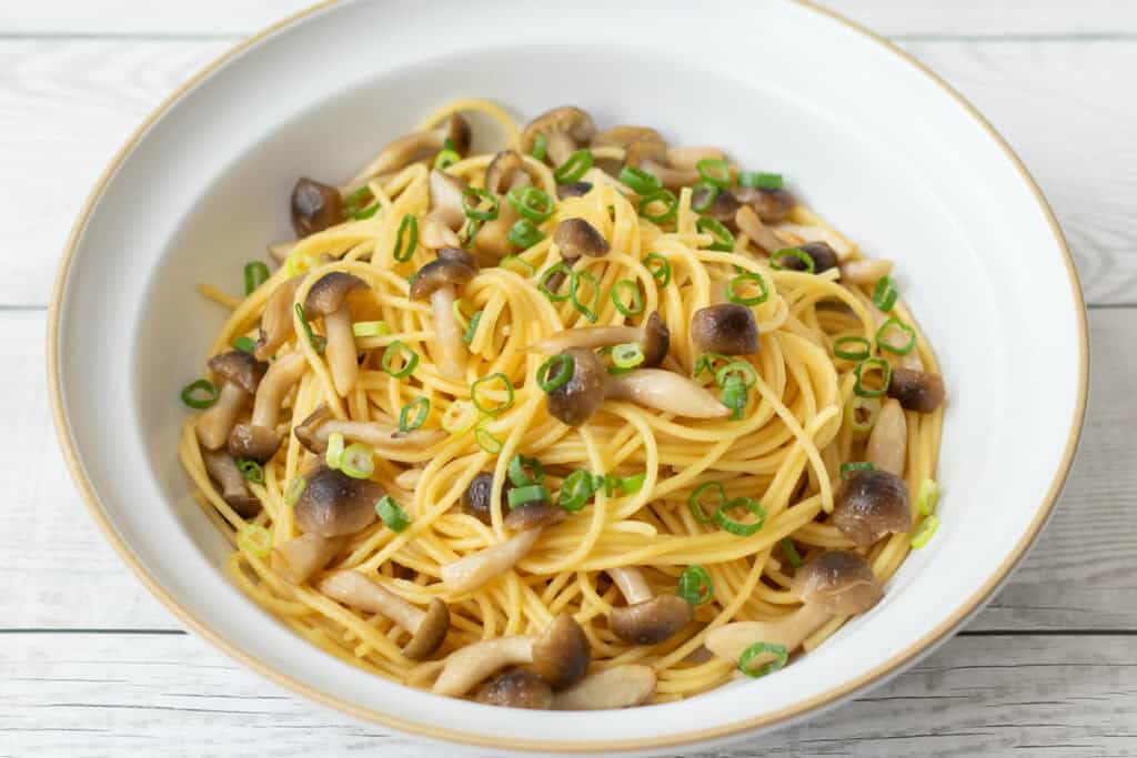 Wafu Pasta (Japanese-Style Spaghetti) - Umami Pot