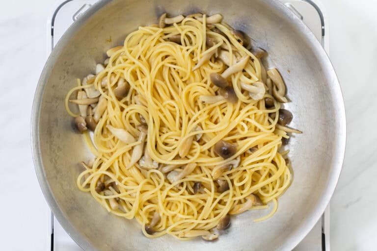 Wafu Pasta (Japanese-Style Spaghetti) - Umami Pot