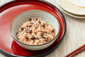 Traditional-Style Sekihan (Japanese Red Rice with Adzuki Beans) - Umami Pot