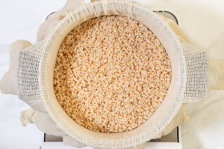 Traditional-Style Sekihan (Japanese Red Rice with Adzuki Beans) - Umami Pot