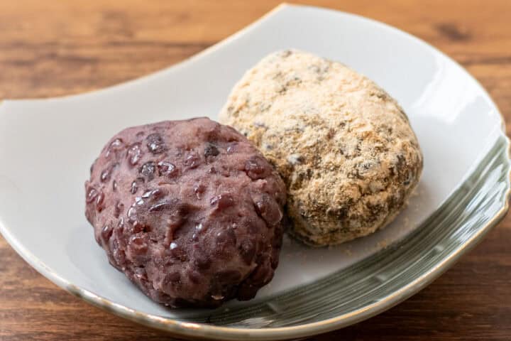 Ohagi / Botamochi (Japanese Sweet Rice Balls) - Umami Pot