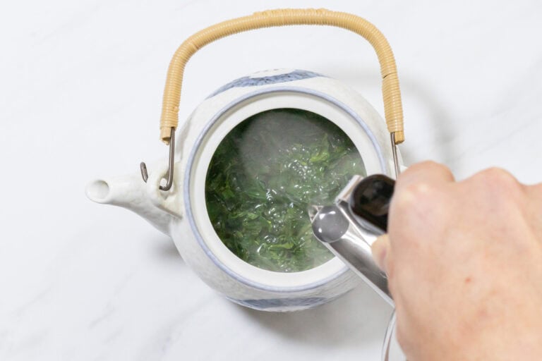 How to Brew Sencha Green Tea — A Traditional Japanese Guide - Umami Pot