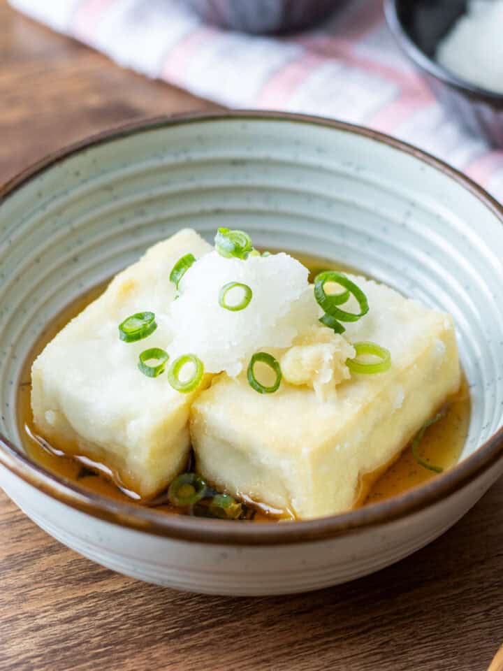 Agedashi Tofu (Japanese Deep Fried Tofu in a Dashi-Based Sauce) - Umami Pot