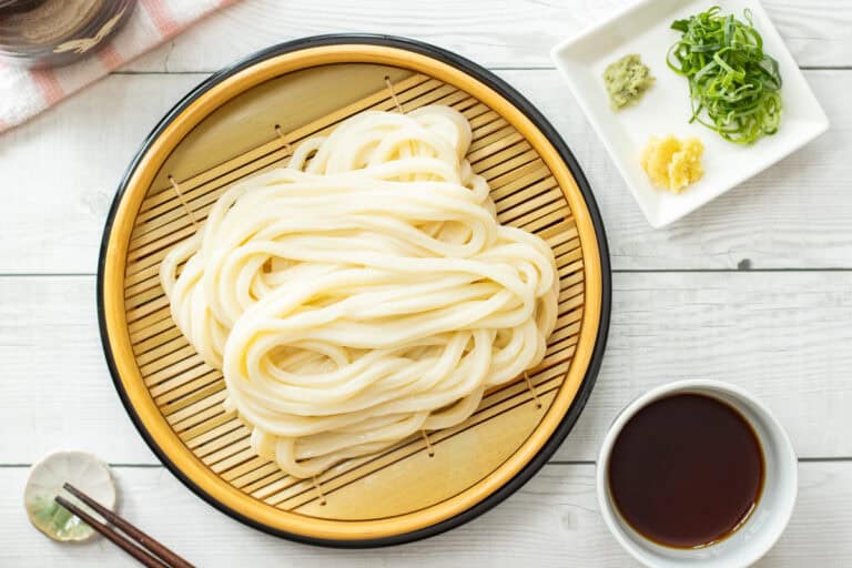 Zaru Udon (Cold Udon Noodles with Dipping Sauce) - Umami Pot
