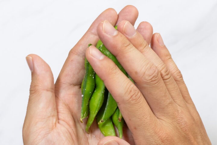 Japanese-Style Salted Edamame - Umami Pot