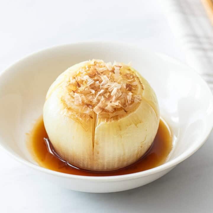 Easy Japanese-Style Whole Onion - Umami Pot